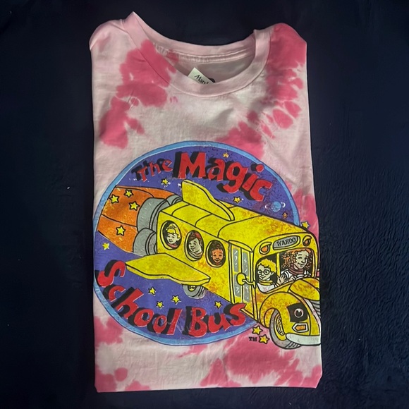 Shirts | Magic School Bus Graphic T Medium | Poshmark